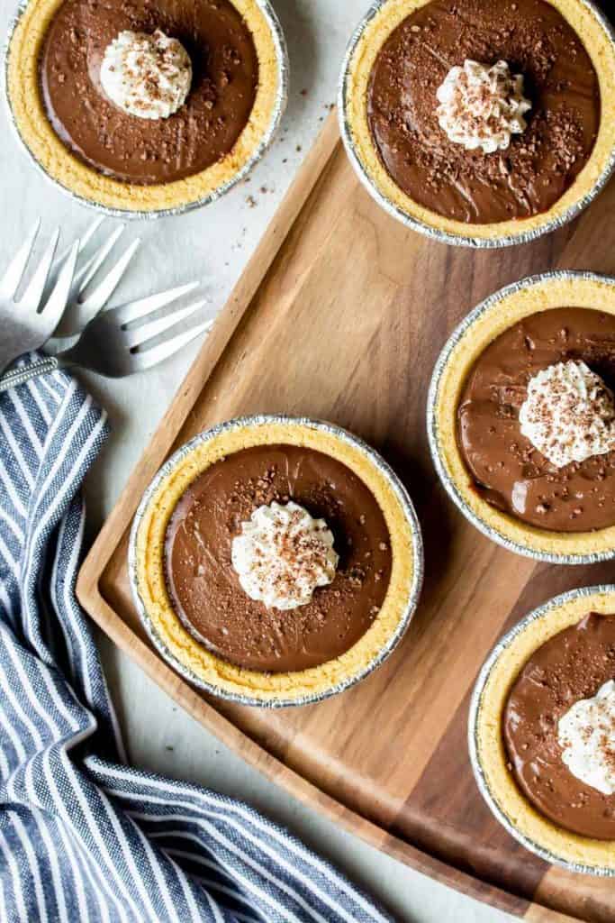 Mini Chocolate Cream Pies Recipe - Delicious Little Bites
